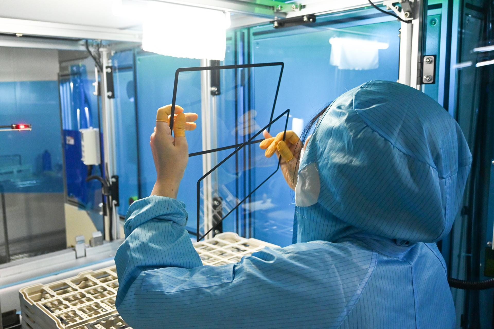 Why Your Device Needs a High-Quality Glass Cover